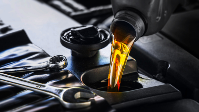 Is a Basic Conventional Oil Change Right for You? | Landrum Lube